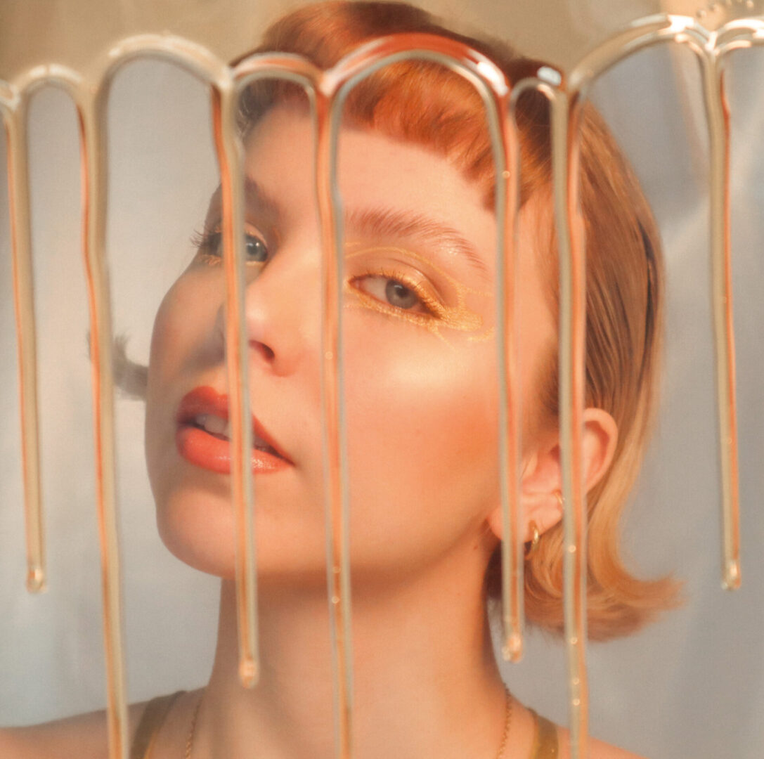 EMILINE – Oh, Honey – Luminous Dash BE