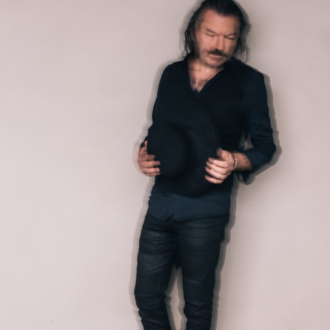 Festivalzomers van Ivan DC Moons (The Arch) – Luminous Dash BE