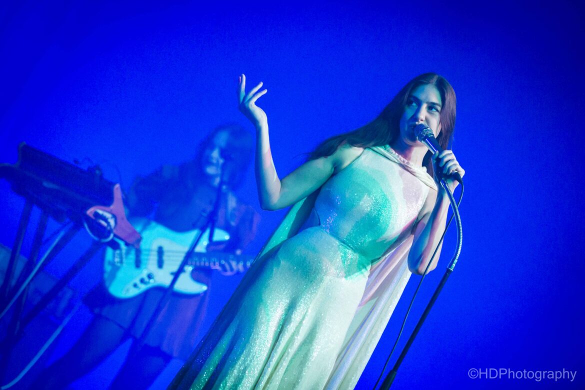 Weyes Blood Roma 2023 Hannelore Dieleman – Luminous Dash BE