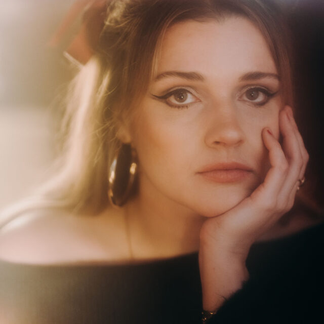 GALINE – The Alphabet -Live Sessions Moon Studios – Luminous Dash BE