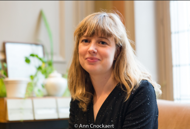 HUMAN WITHOUT GRAVITY: “Het aantal volgers op Instagram is bijzaak, ik ...