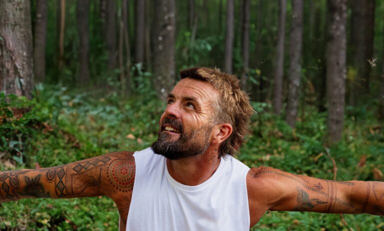 XAVIER RUDD zakt af naar Vorst (26/10/2025) – Luminous Dash BE