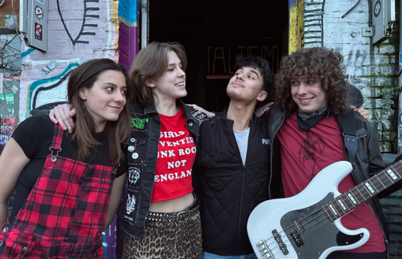 Luminous Dash brengt GENDER REVEAL ATOMIC BOMB samen met BIKINI BEACH – Luminous Dash BE